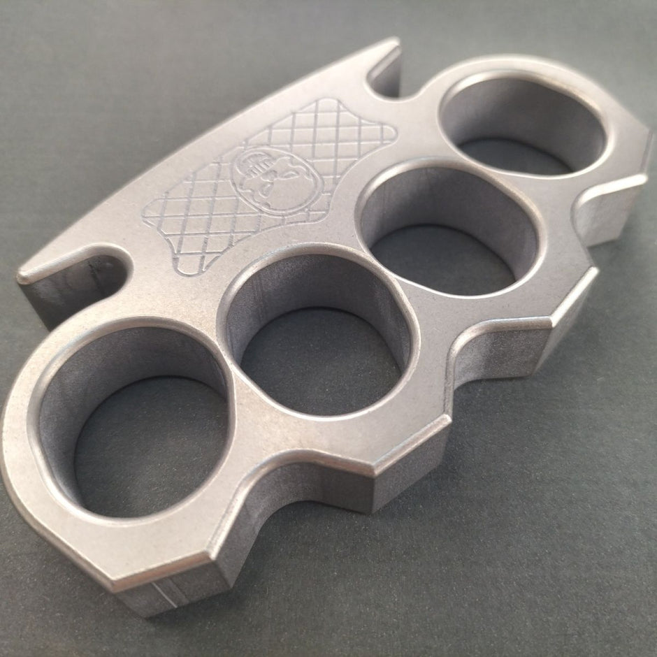 Real Metal Brass Steel And Titanium Knuckle Dusters for Self Defense ...
