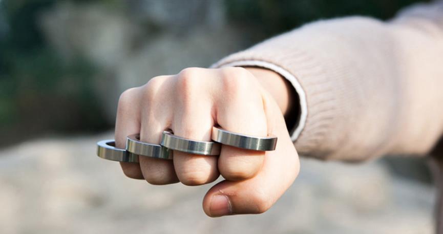 Four Finger Knuckle Duster Stainless Steel Foldable Finger Defense Too ...